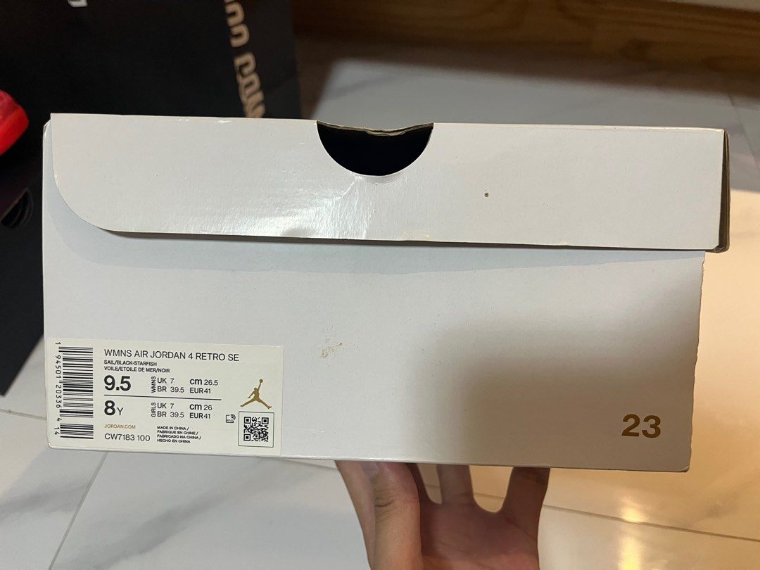 J4 Retro SE ‘Starfish’, Men's Fashion, Footwear, Sneakers on Carousell