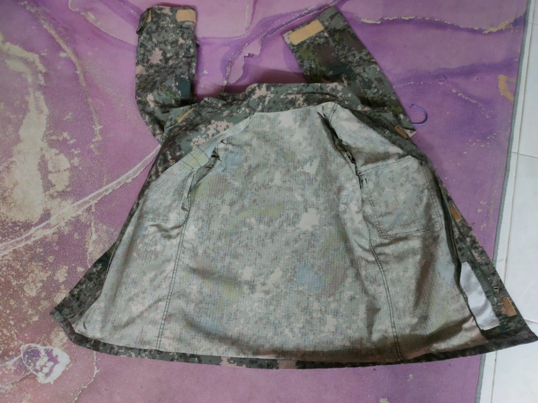 ROKA Korea Digital Army, Men's Fashion, Activewear on Carousell