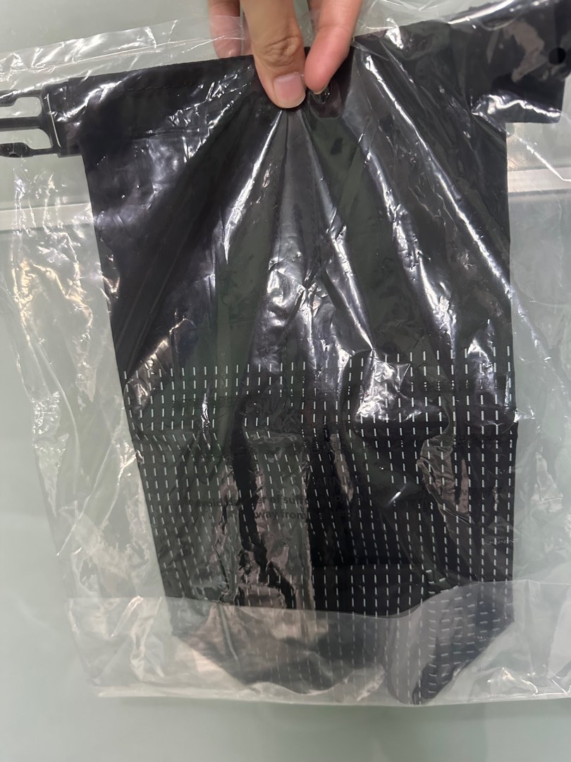 Porter tissue box, Everything Else on Carousell