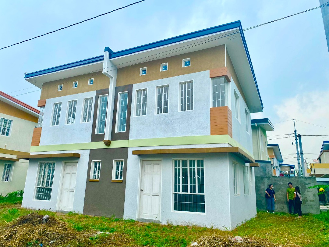 Preselling 3bedrooms house and lot 18months to pay in General trias ...