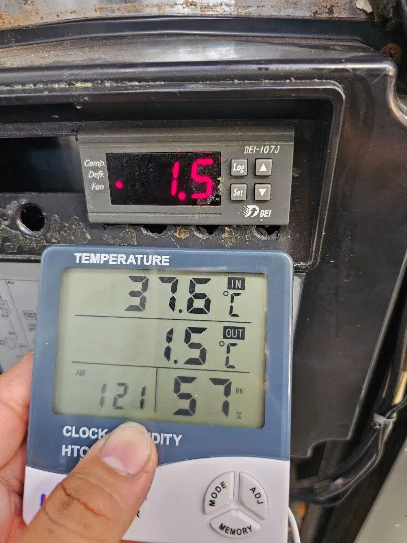 Repair maintenance commercial refrigerator chiller freezer temperature ...