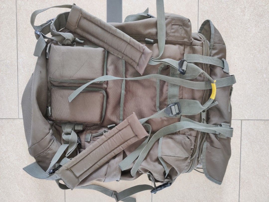 SAF Army Field Pack Full Pack Backpack, Men's Fashion, Bags, Backpacks ...