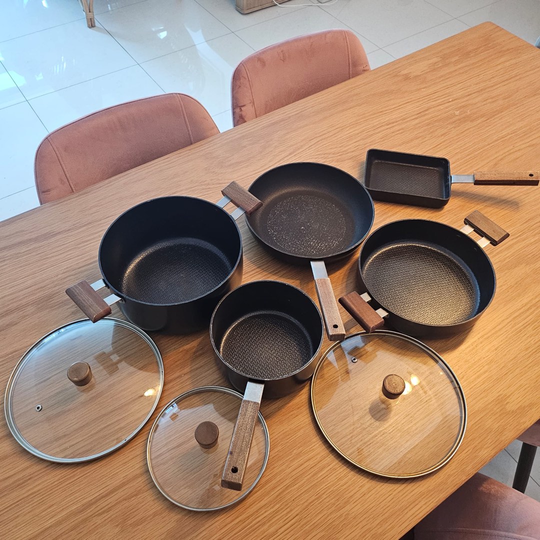 Set of pots and pans, Furniture & Home Living, Kitchenware & Tableware ...