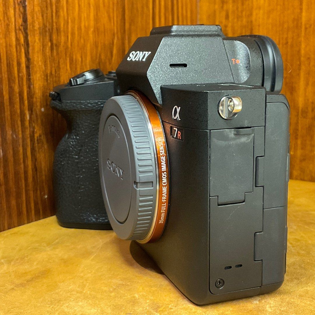 Sony A7 R4 (4476413) With Box, Photography, Cameras on Carousell