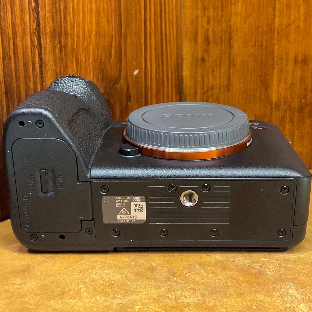 Sony A7 R4 (4476413) With Box, Photography, Cameras on Carousell