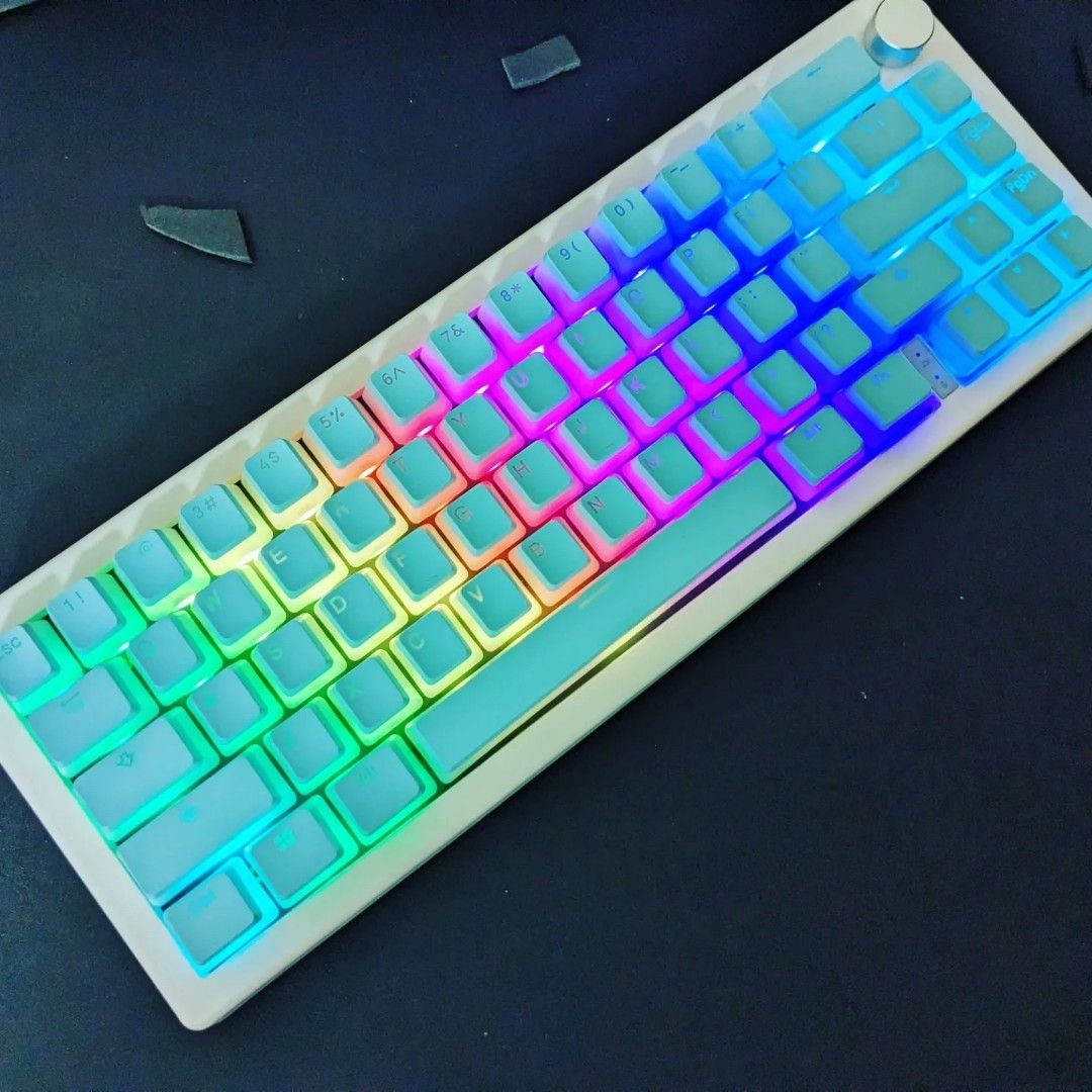 Super creamy, thocky Custom personalized keyboards GMK67 sky theme ...