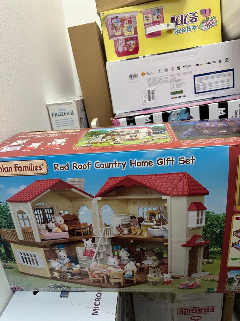 Sylvanian Family toy house set, Hobbies & Toys, Toys & Games on Carousell