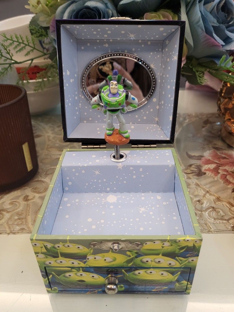 Toy Story Kittle Green Men Music Box/Mini Organizer, Hobbies & Toys ...