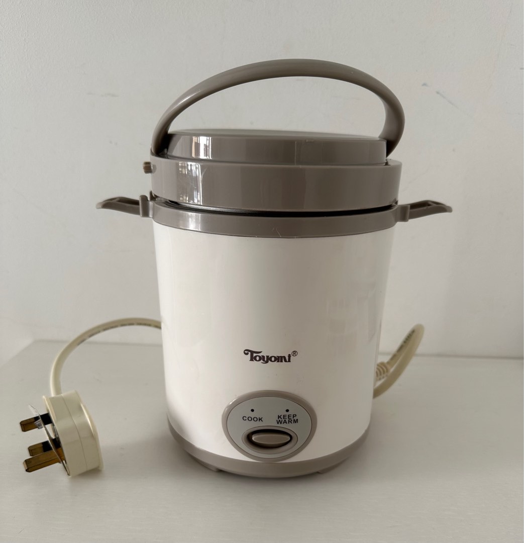 Toyomi mini rice cooker, TV & Home Appliances, Kitchen Appliances ...