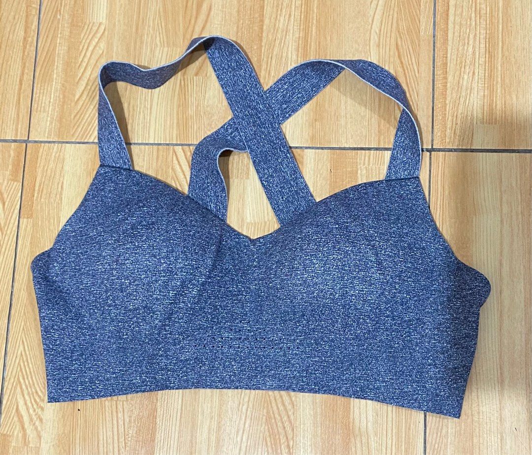 Uniqlo active wireless bra & Airism active uv leggings, Women's Fashion ...