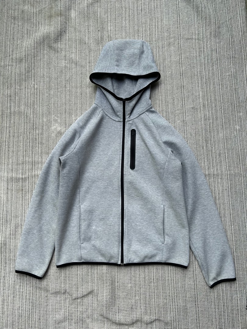 uniqlo tech fleece, Men's Fashion, Coats, Jackets and Outerwear on ...