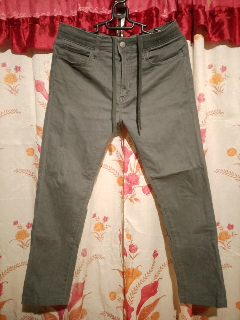 Uniqlo ultra stretch colored jeans (olive), Men's Fashion, Bottoms ...