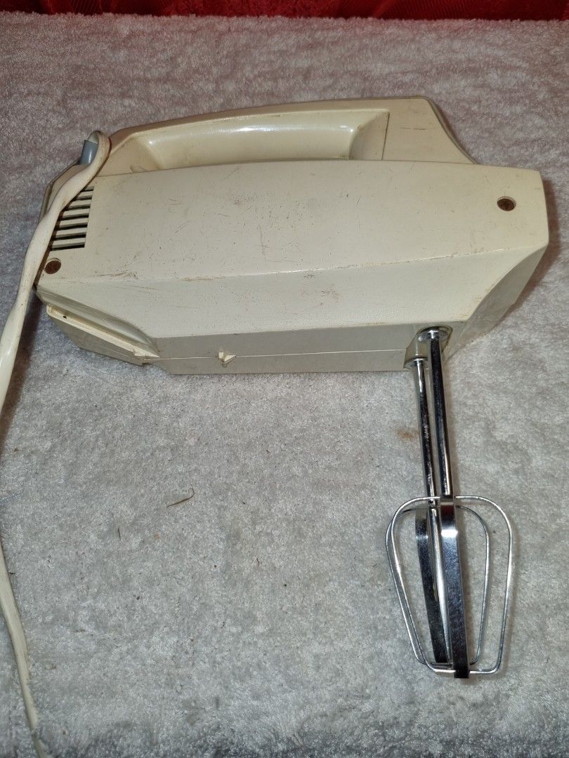 VINTAGE Marvel Hand Food Mixer 1970's, Furniture & Home Living ...