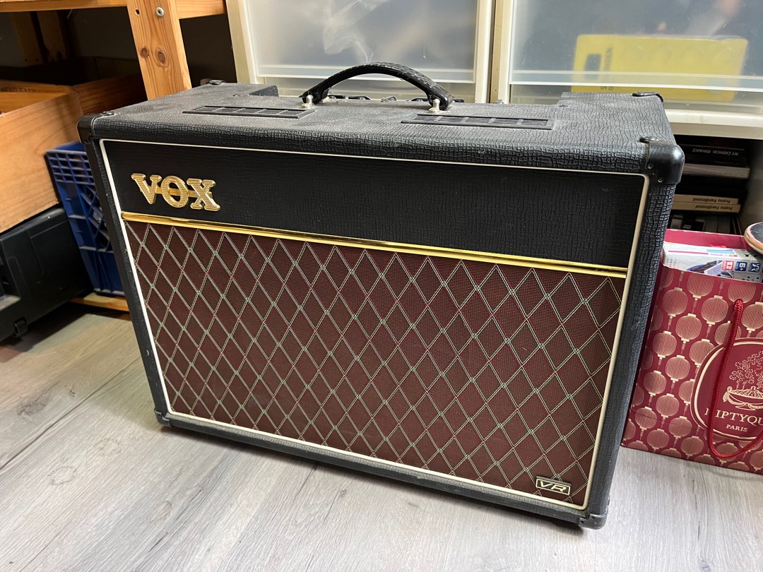 Vox AC15VR 15-watt 1x12" Valve Reactor Combo Amp, 興趣及遊戲, 音樂、樂器 & 配件, 樂器 ...