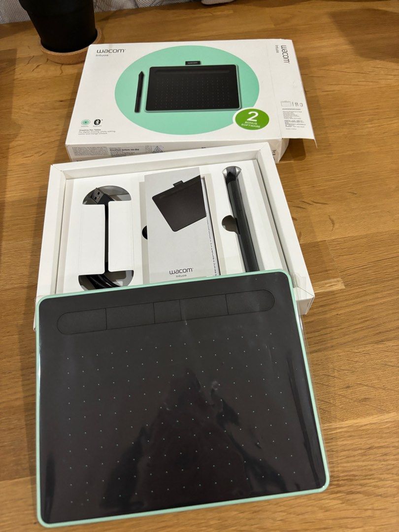 Wacom Intuos Pistachio, Mobile Phones & Gadgets, Other Gadgets on Carousell