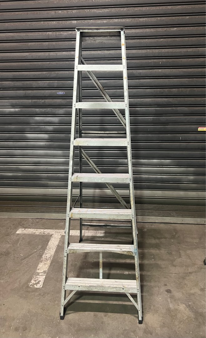 8 Steps ladder, Furniture & Home Living, Home Improvement ...
