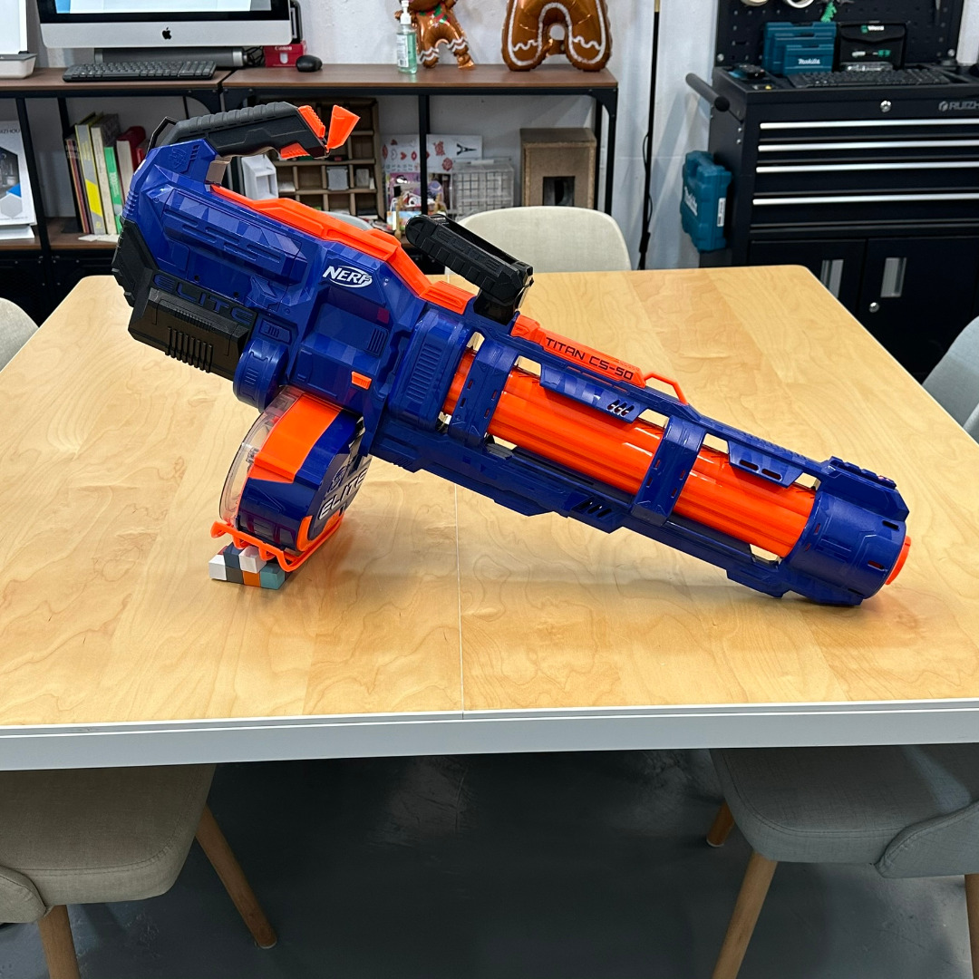 [絕版] NERF 電動 Titan CS-50, 興趣及遊戲, 玩具 & 遊戲類 - Carousell