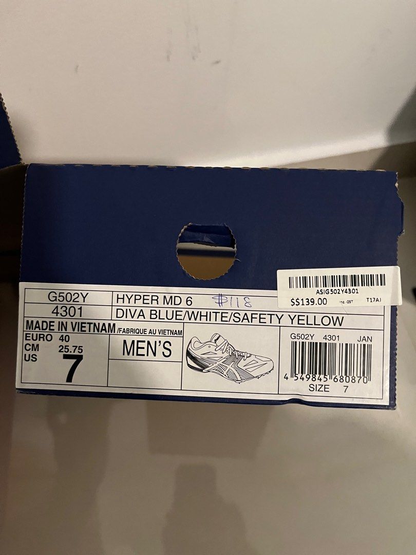 Asics track shoe, Men's Fashion, Footwear, Shoe inserts & accessories ...