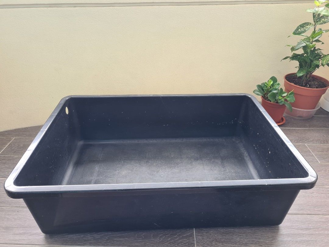 Big black plastic tub, Pet Supplies, Homes & Other Pet Accessories on ...