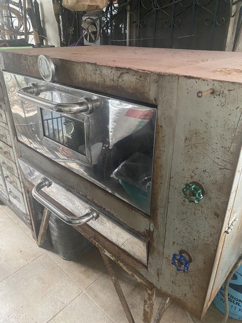 Big Oven, Furniture & Home Living, Kitchenware & Tableware, Bakeware on ...