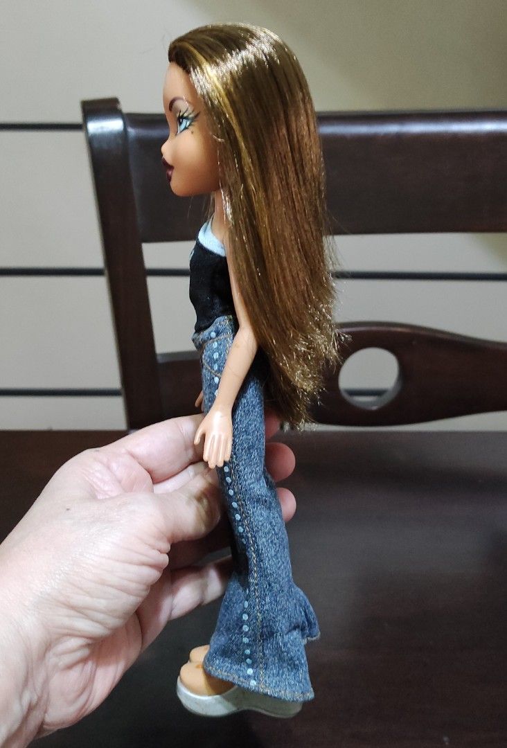 Bratz Yasmin Strut It 1st Edition Doll, Hobbies & Toys, Toys & Games on ...