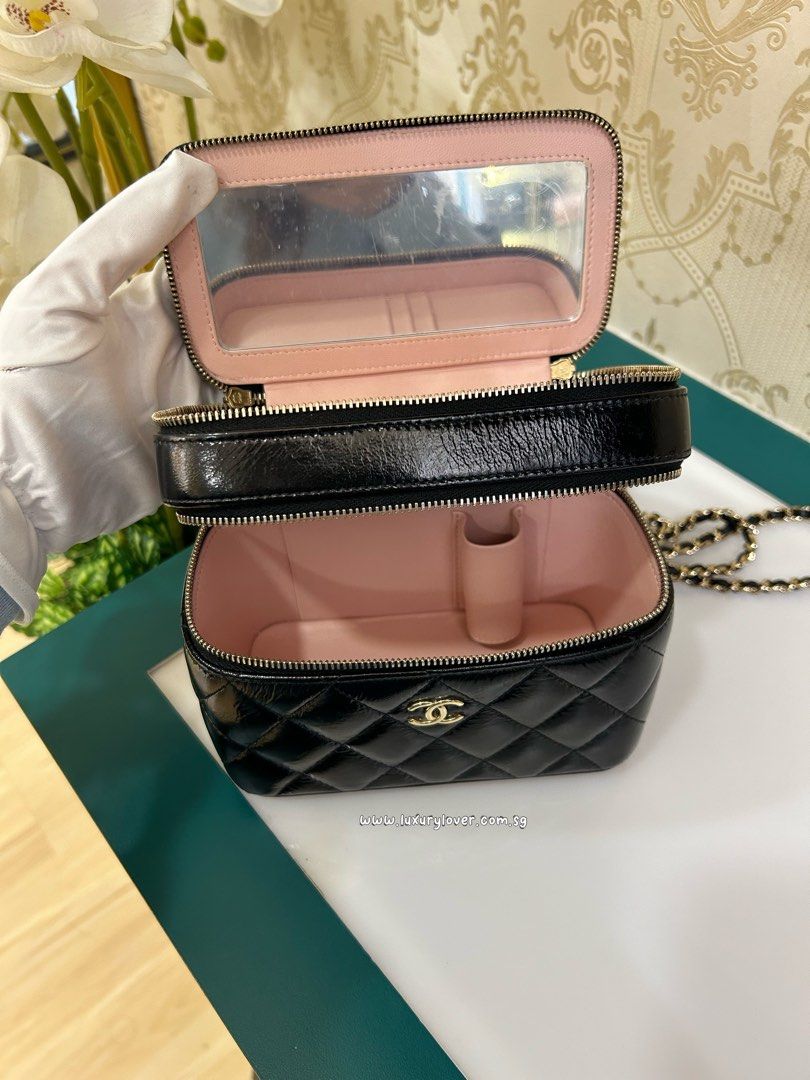 Chanel 22B Zip & Go Vanity with Chain Black Shiny Glazed Lamb LGHW ...
