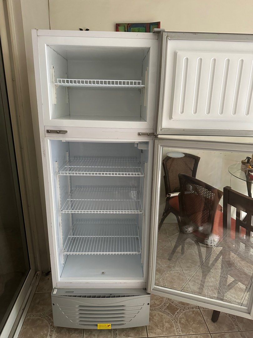 Fujidenzo chiller freezer combo, TV & Home Appliances, Kitchen ...