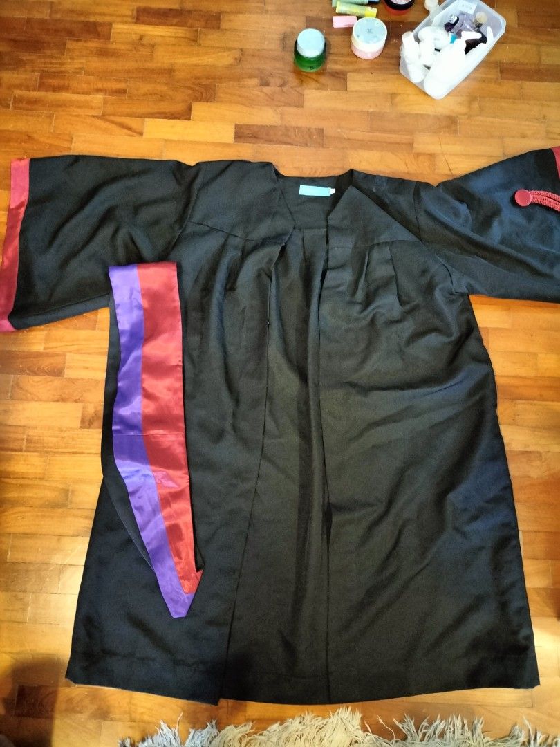 ITE Graduation Gown, Women's Fashion, Coats, Jackets and Outerwear on ...