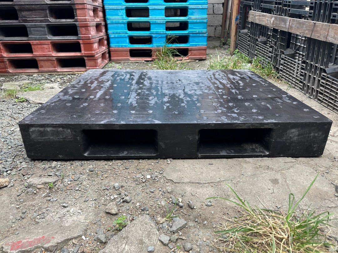 HEAVY DUTY PLASTIC PALLET, Commercial & Industrial, Construction Tools ...