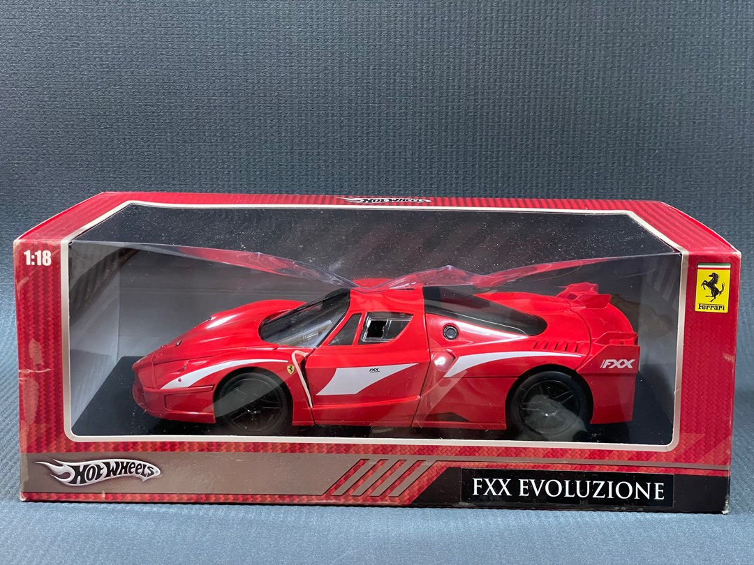 Hot Wheels Ferrari FXX Evoluzione 1:18, 興趣及遊戲, 玩具 & 遊戲類 - Carousell