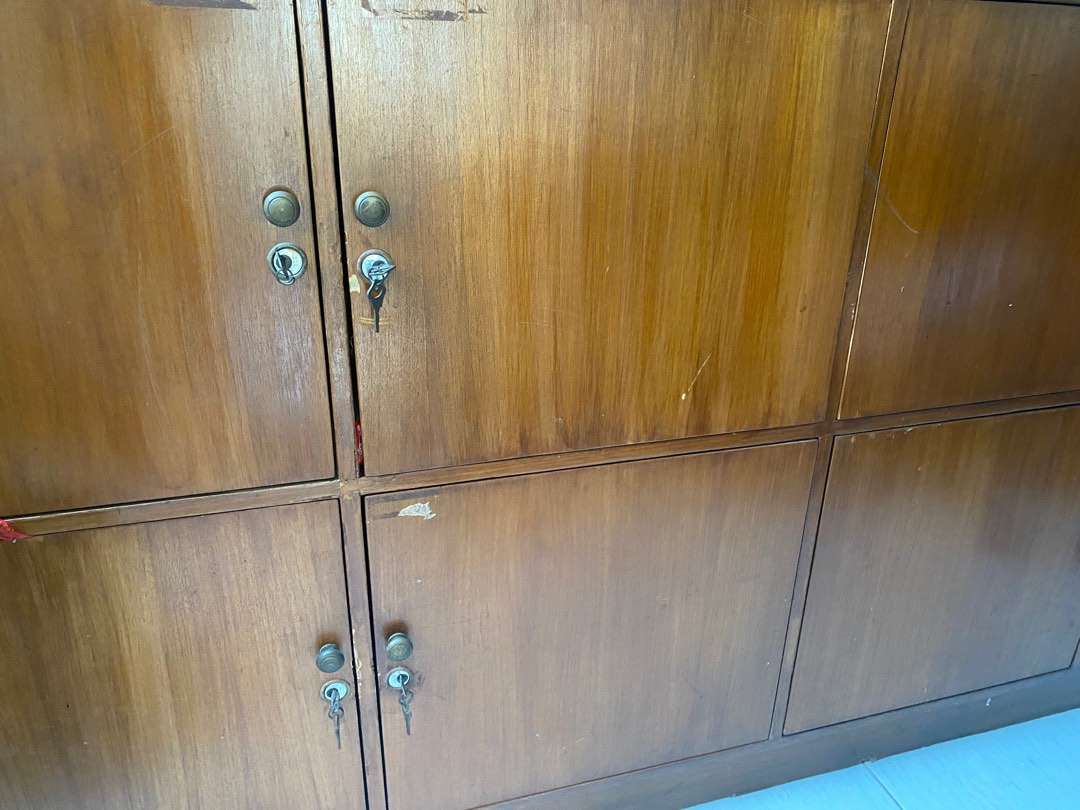 lemari kayu locker (8 Locker), Perabotan Rumah di Carousell