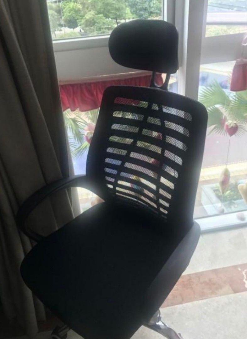 Lightly used Black Office Chair with head support, Furniture & Home ...