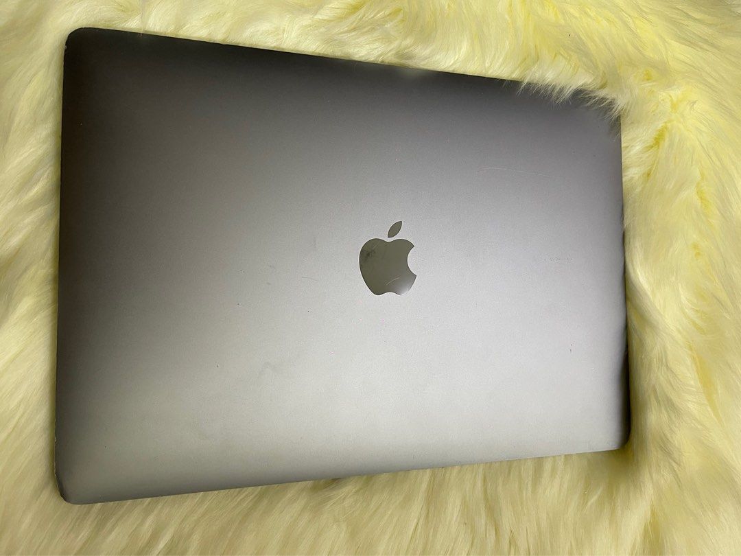 Macbook pro 13 inch 2019 8+128gb touchbar, Computers & Tech, Laptops ...