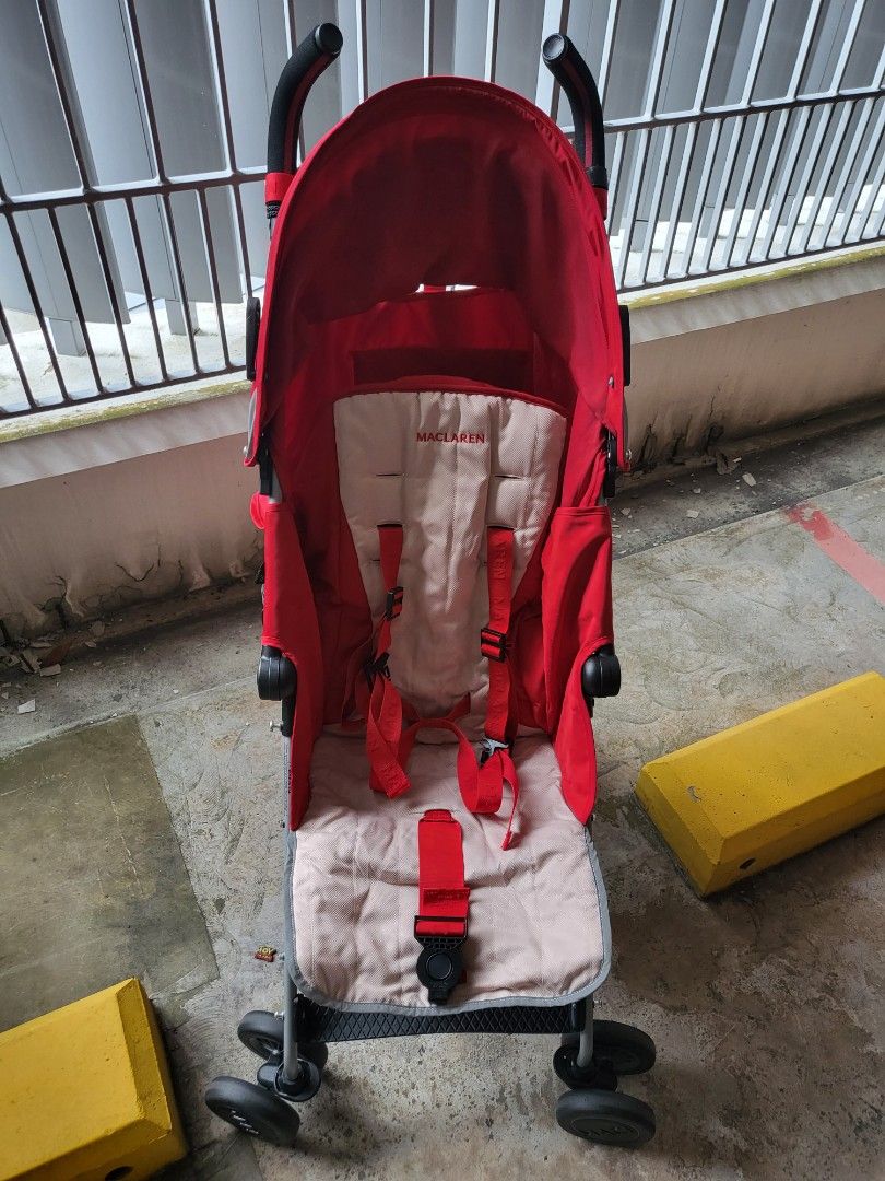 MacLaren Red Stroller (Umbrella), Babies & Kids, Going Out, Strollers ...
