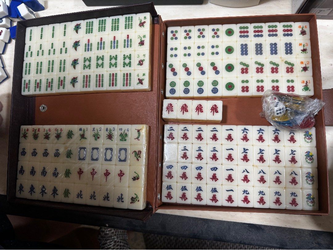 Mini Portable Mahjong Set, Hobbies & Toys, Toys & Games on Carousell