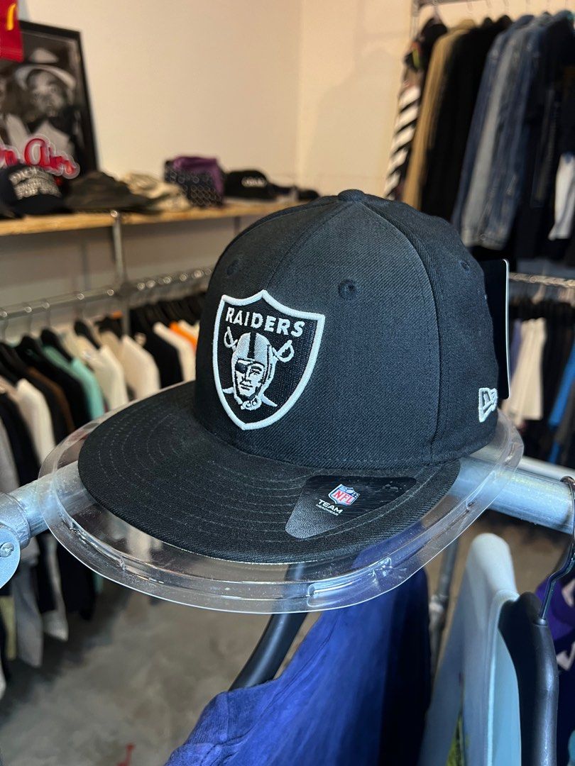 NEW ERA X NFL RAIDERS FITTED CAP, Looking For on Carousell