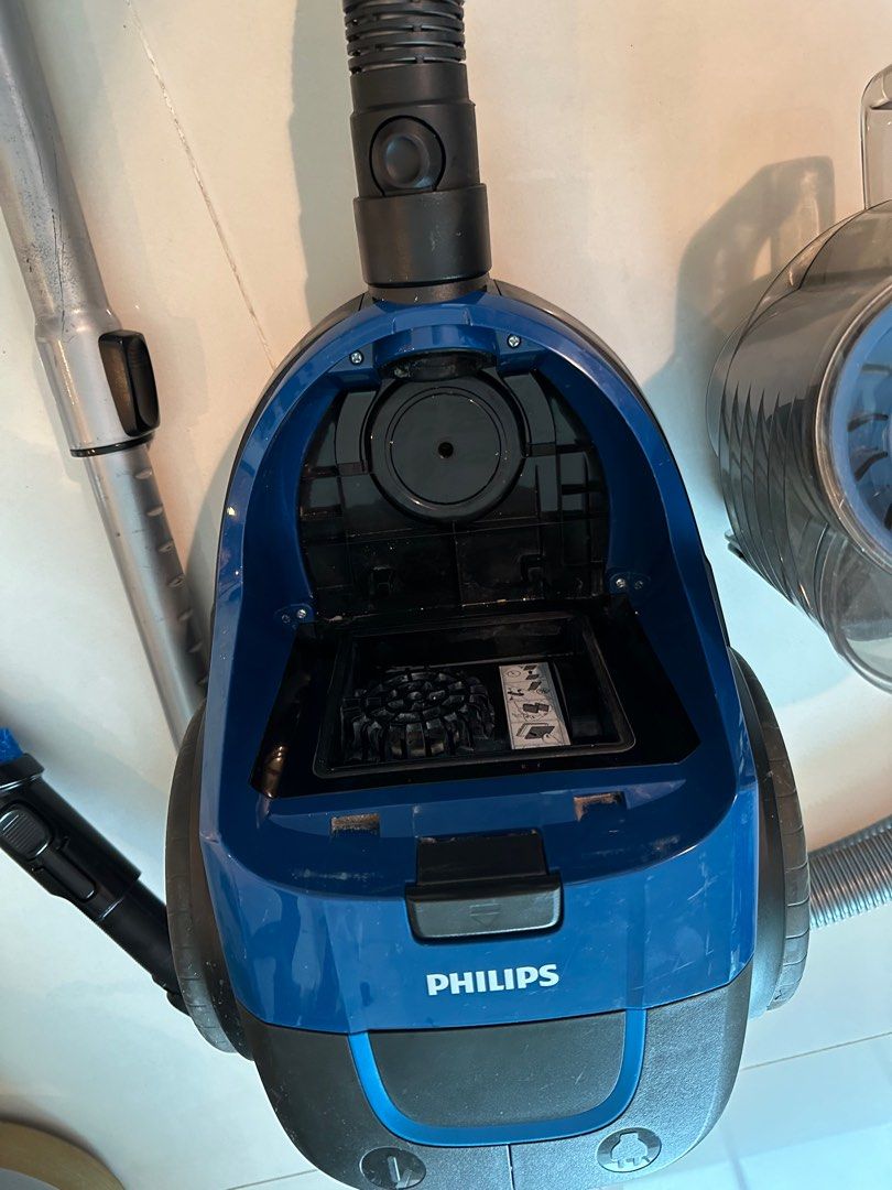 Philips PowerPro Compact 1900W, TV & Home Appliances, Vacuum Cleaner ...