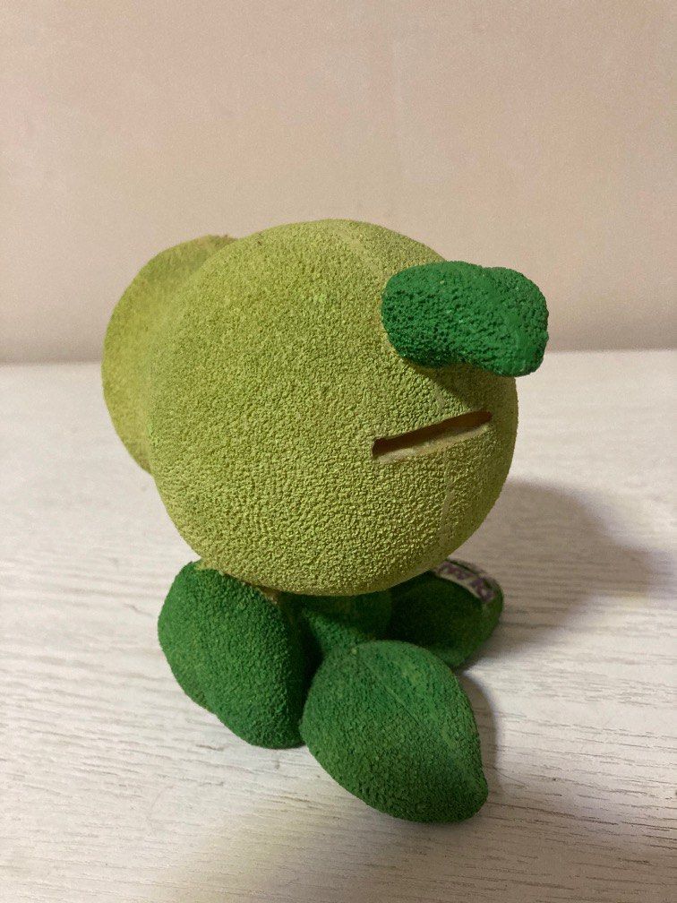 Piggy bank plants vs zombies peashooter, Hobbies & Toys, Toys & Games ...