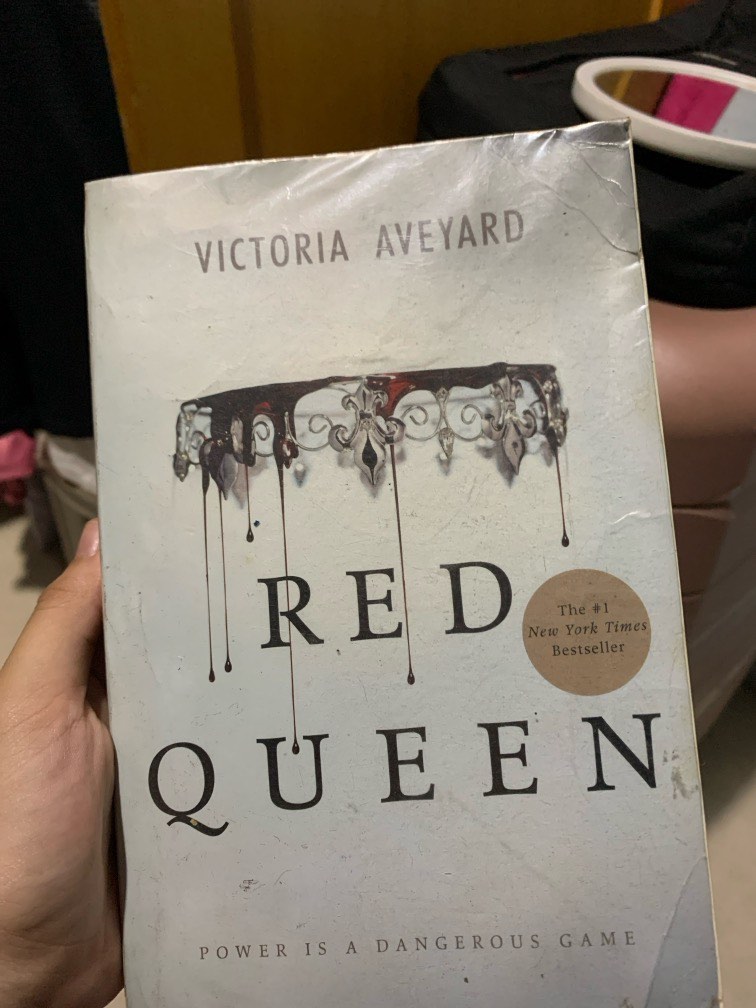 Red Queen Victoria Aveyard, Hobbies & Toys, Books & Magazines, Fiction ...