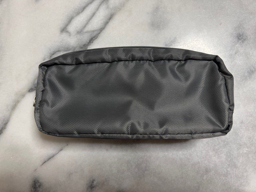 Samsonite cable pouch, Men's Fashion, Bags, Belt bags, Clutches and ...