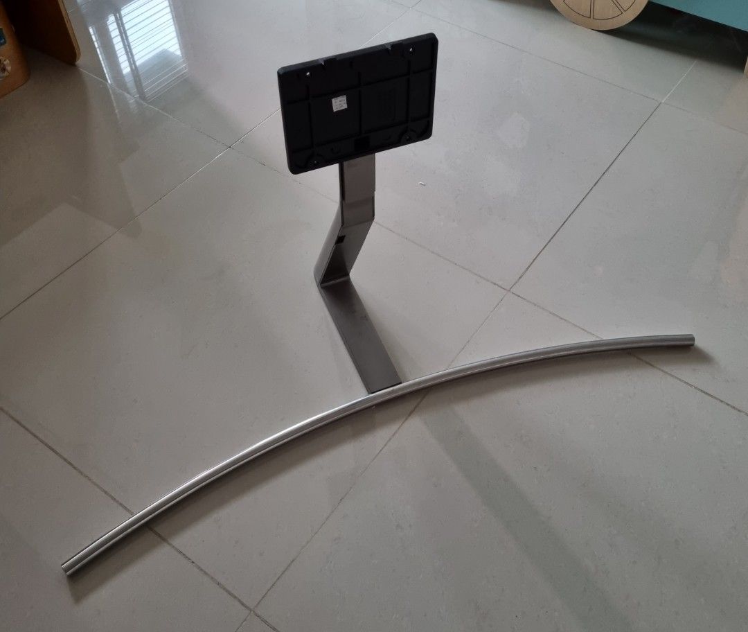 Samsung TV stand (original) Q8C 65, TV & Home Appliances, TV ...