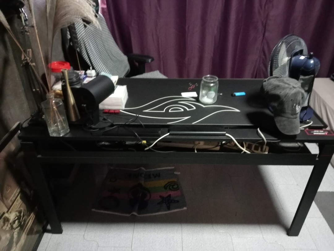 Secretlab MAGNUS Metal Desk, Furniture & Home Living, Furniture, Tables ...