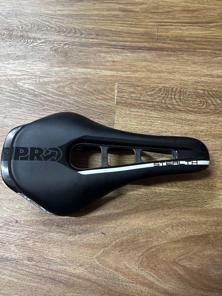 Shimano Pro Stealth Saddle, Sports Equipment, Bicycles & Parts, Parts ...