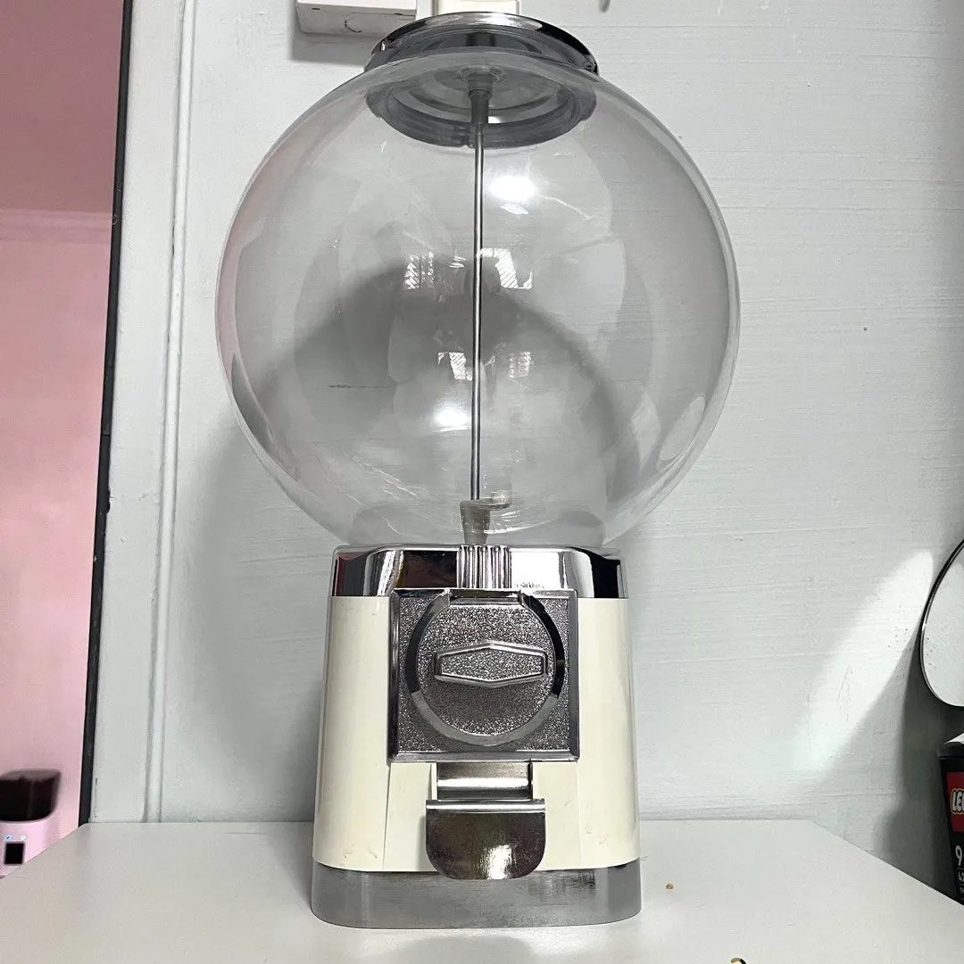 Silver Gachapon / Capsule Machine, Furniture & Home Living, Home Decor ...