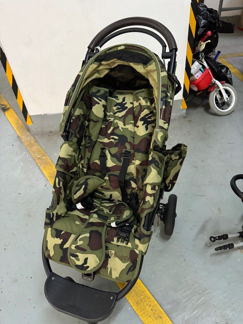 Special edition Bathing Ape X Airbuggy Coco Brake Ex Safari + 2way board, 兒童＆孕婦用品, 外出用品, 外出用品 ...