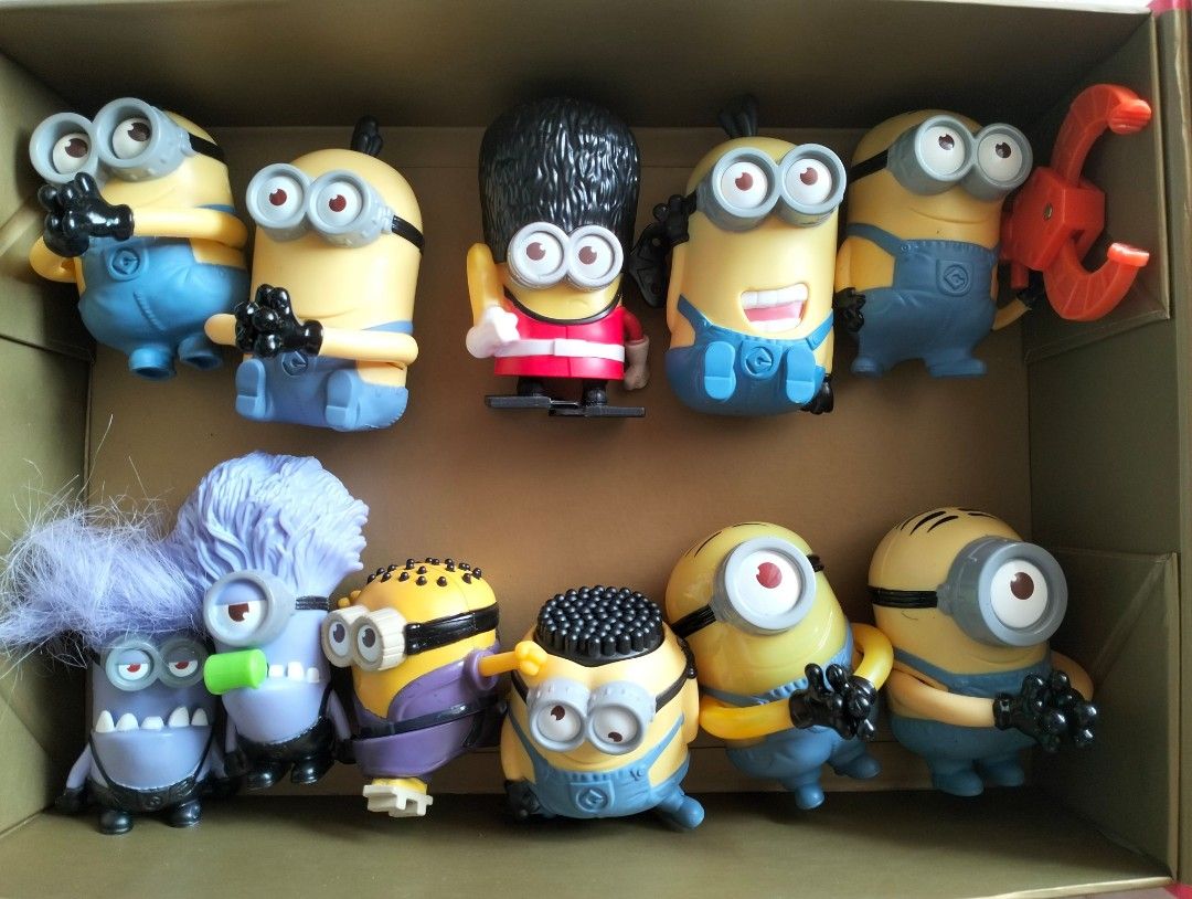 Super cute collector minions., Hobbies & Toys, Memorabilia ...