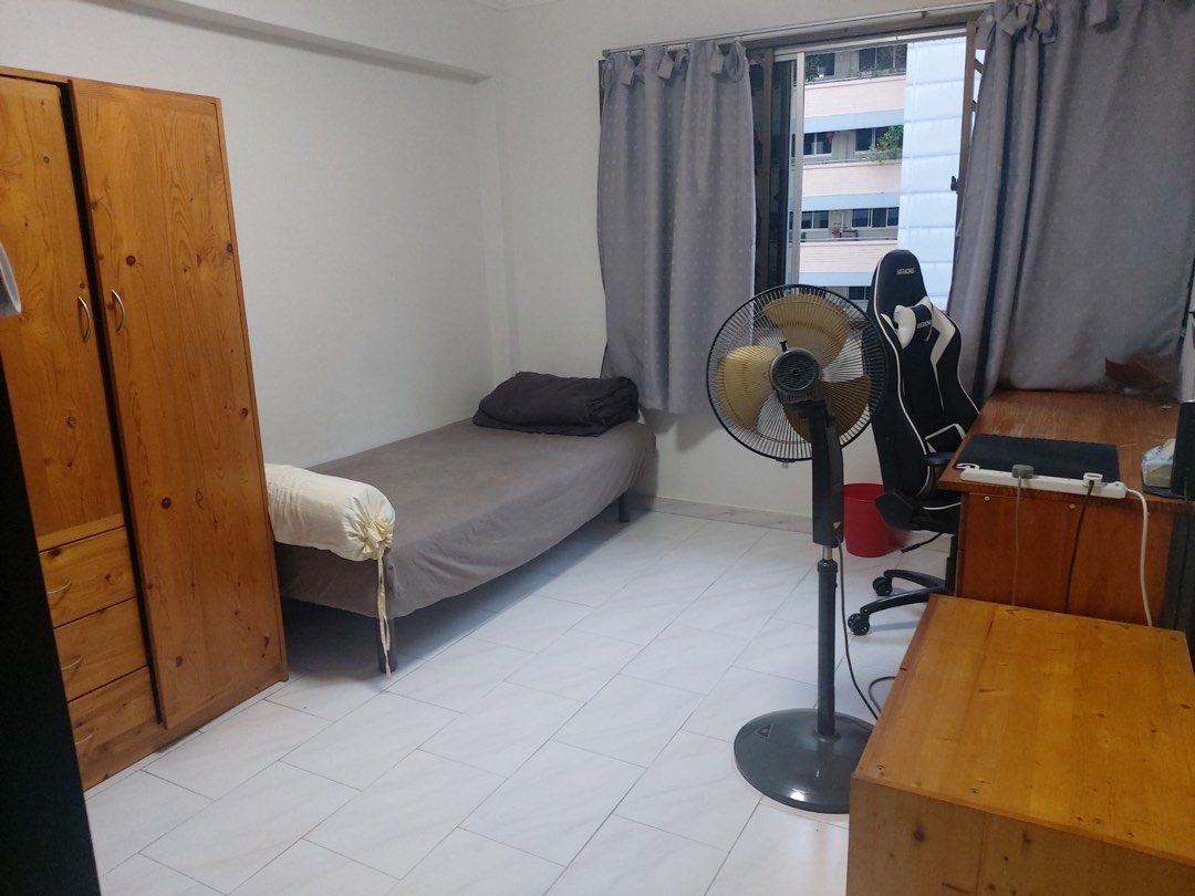 Female-Only Tampines Parkview common room, Property, Rentals, HDB on ...