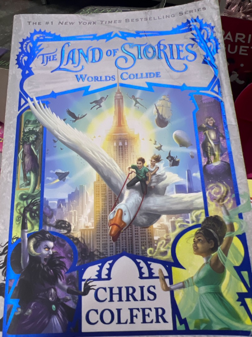 The Land of Stories Worlds Collide - Chris Colfer, Hobbies & Toys ...