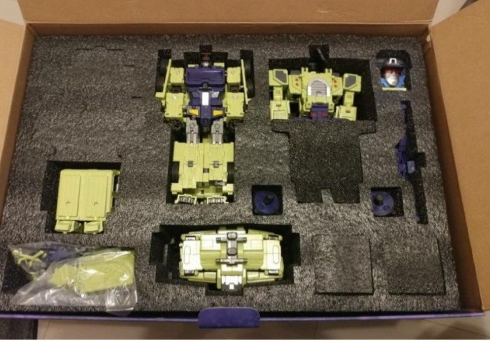 Transformers Toyworld TW-C07 Constructor (MP Masterpiece Scale G1 ...