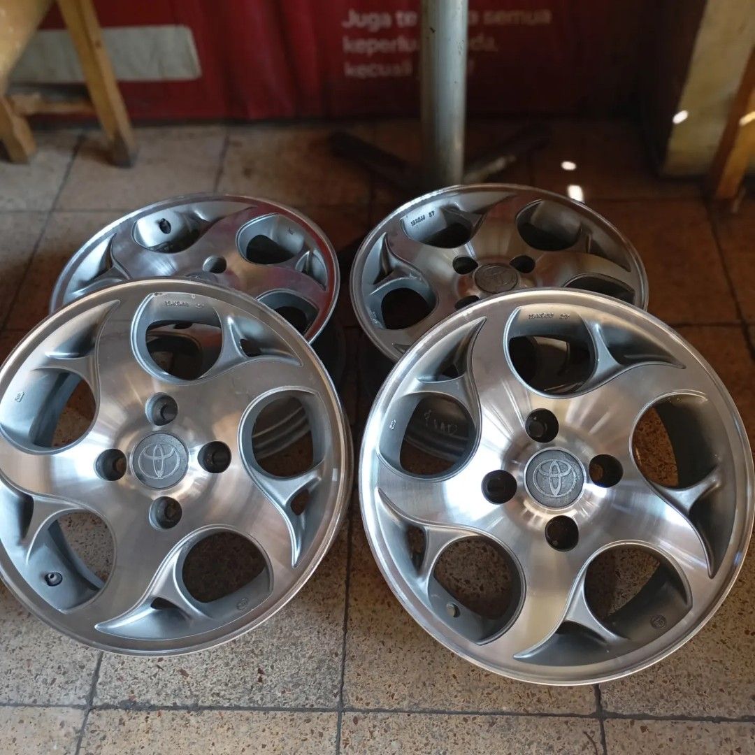 Velg mobil oem original toyota kijang kapsul krista, Aksesoris Mobil di ...
